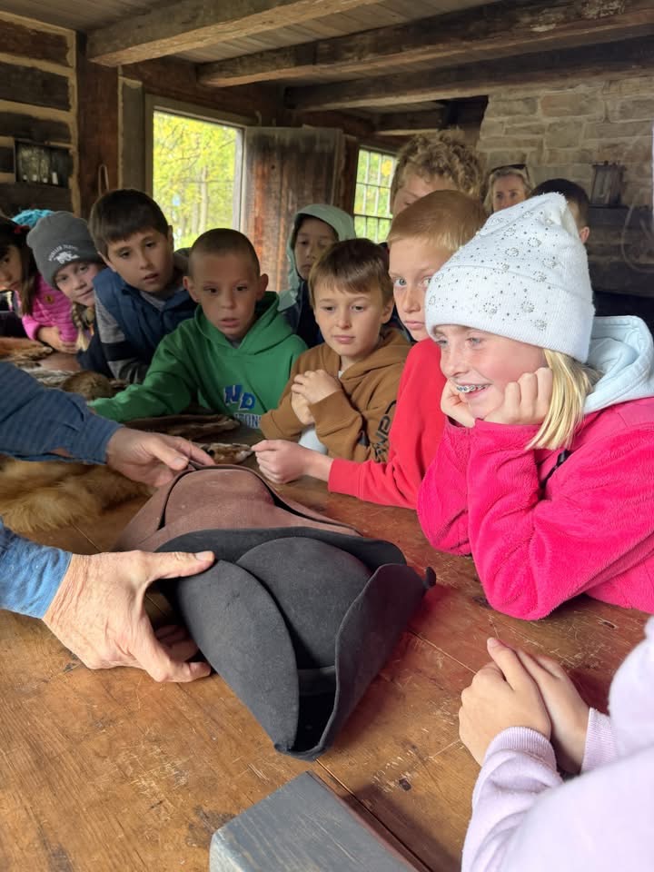 Field Trip Learning - Father Allouez Catholic Elementary School